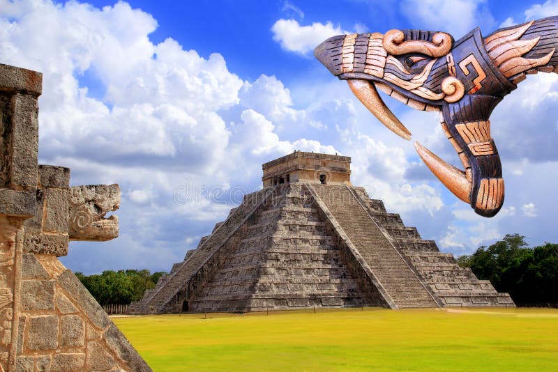 Kukulcan Serpent El Castillo Mayan Chichen Itza Stock Image - Image of ...