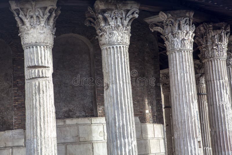 Ancient columns stock image. Image of landmark, rome - 140531407