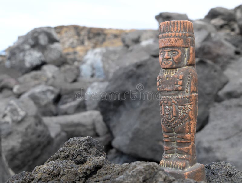 Maya Statue stock photo. Image of archeology, latin - 244296012