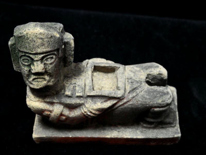 Ancient Mayan Statue stock photo. Image of religion - 243101684