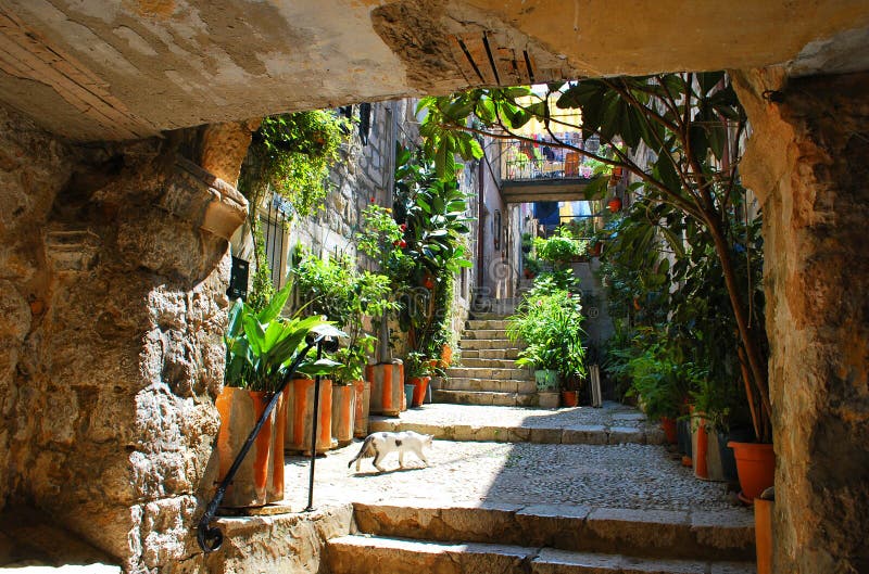Ancient Mediterranean Stone Courtyard Stock Image - Image of style ...
