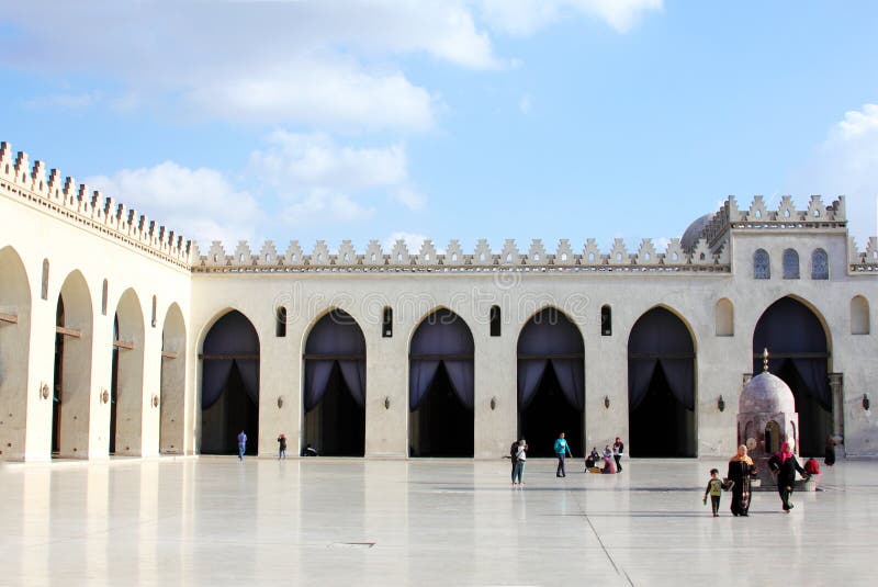 Ancient mosque in egypt editorial photo. Image of egyptians - 64135936