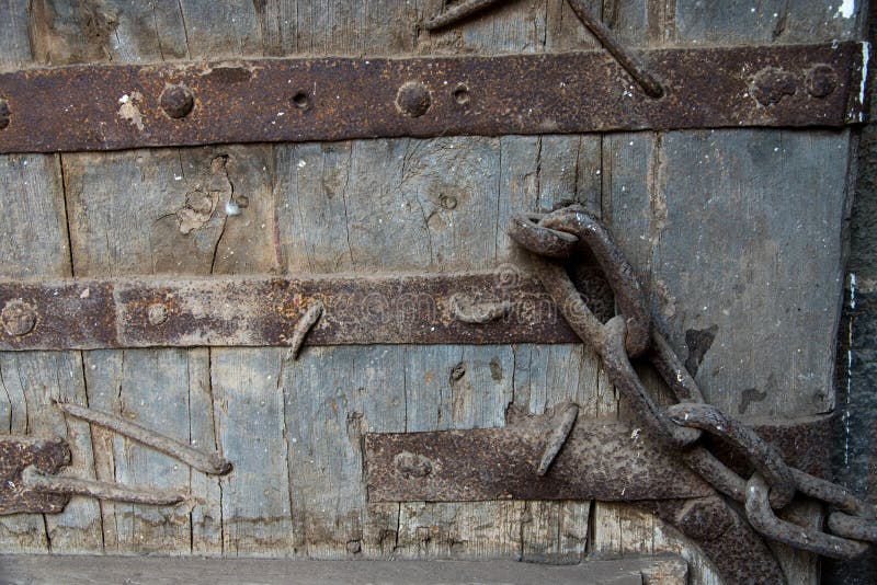Ancient Old Chain Concept on Old Door, Wallpaper, Background Stock ...