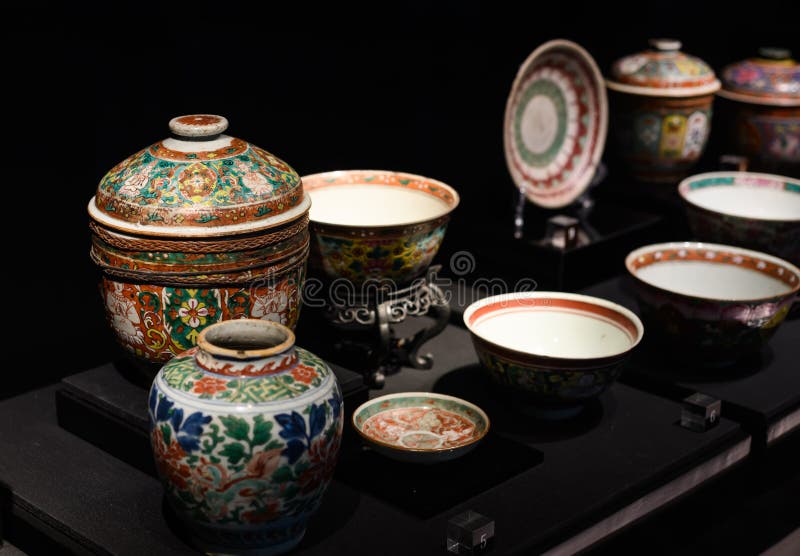 Ancient Porcelain Containers are on Display at the National Museum of ...