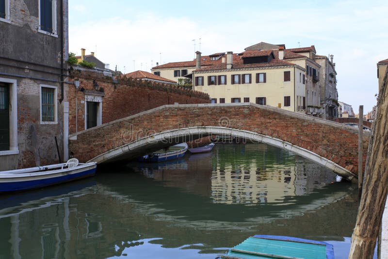 Ancient red brick bridge stock image. Image of venice - 54365003