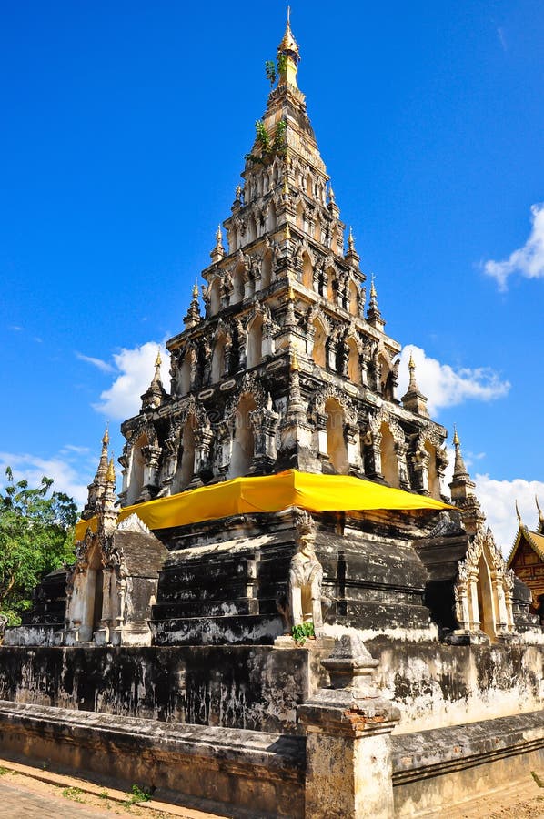 Ancient relics stock image. Image of city, angle, delicate - 27528097