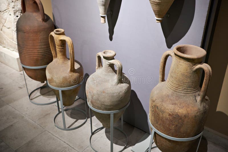 Ancient roman amphoras editorial photo. Image of archaeology - 275918146