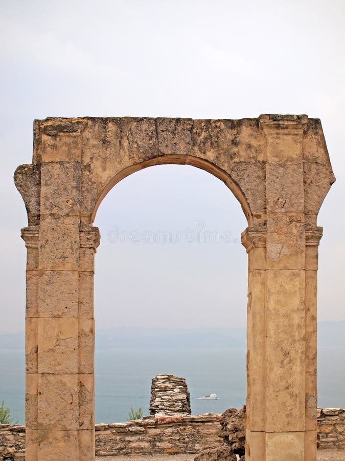 Ancient Roman arch stock photo. Image of culture, grotto - 17761660