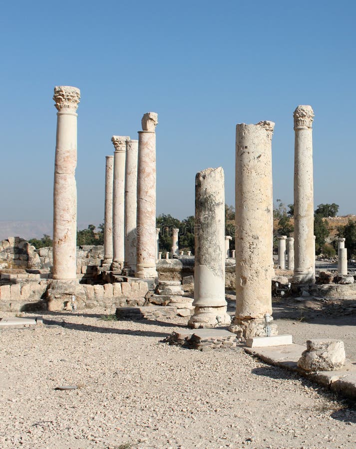 Ancient Roman Columns stock image. Image of ruin, column - 17185817
