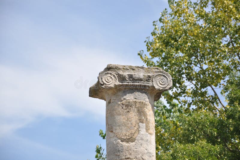 Ancient roman ruins stock photo. Image of italy, columns - 80971716