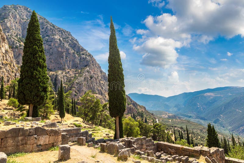 Ancient ruins in Delphi stock image. Image of archaeological - 190371765