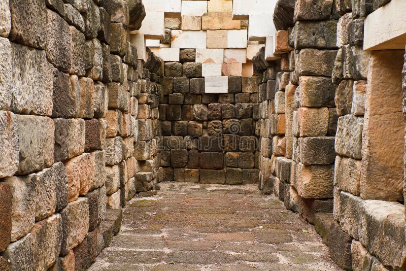 Ancient Sadok Kok Thom stock image. Image of hinduism - 38949545