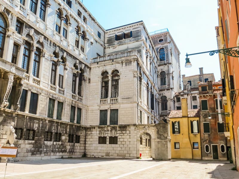 Ancient Square in the Venice Stock Photo - Image of small, town: 106194932