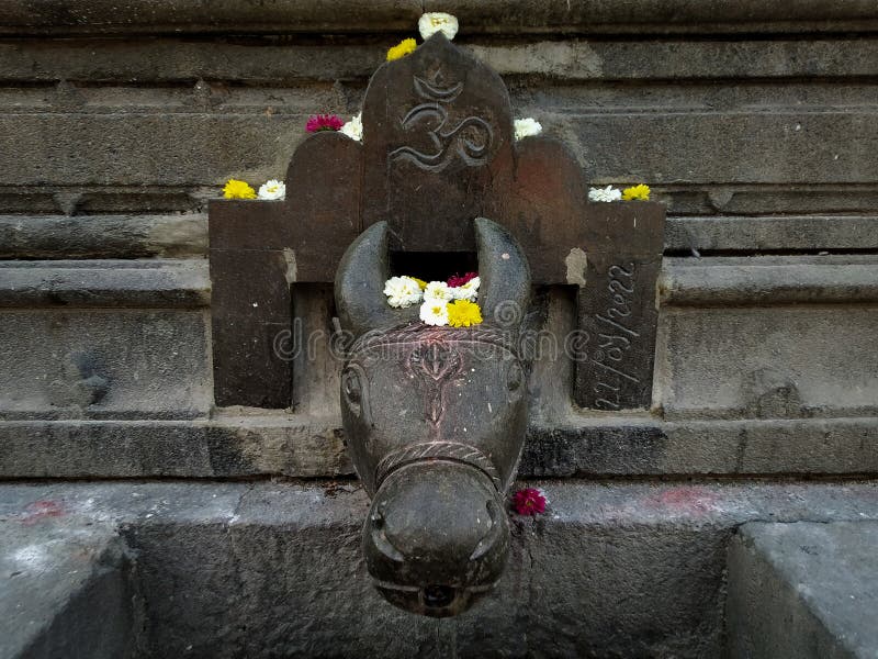 Ancient Statue of Nandi in Hindu Temple Editorial Photo - Image of holy ...
