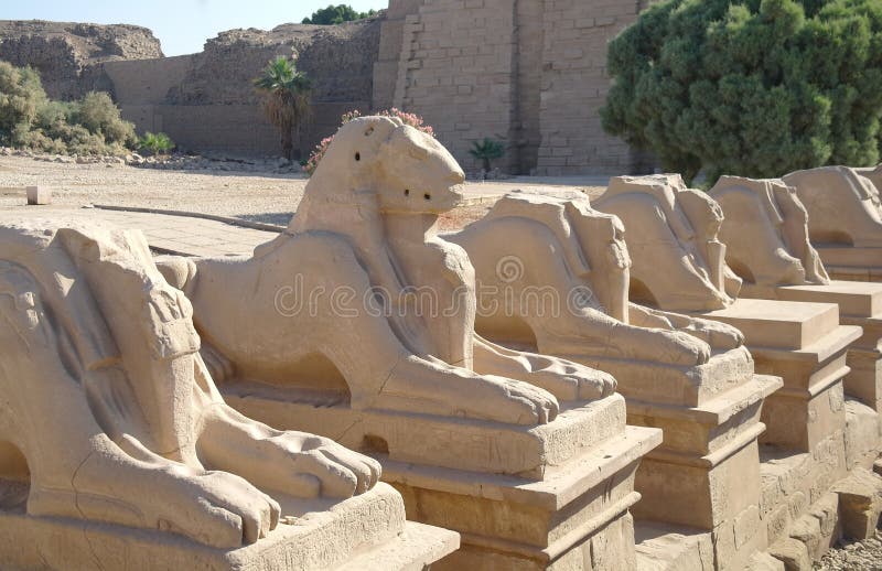 Statues in Luxor Temple stock image. Image of egypt, archaeologic - 1219713