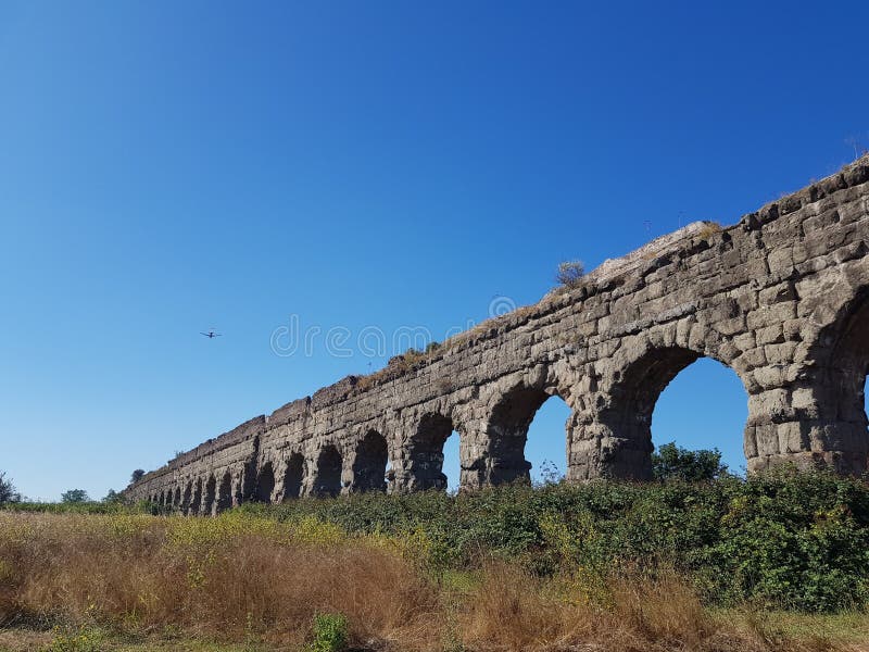 Ancient Stone Aqueduct Near Rome Stock Image - Image of amphitheater ...