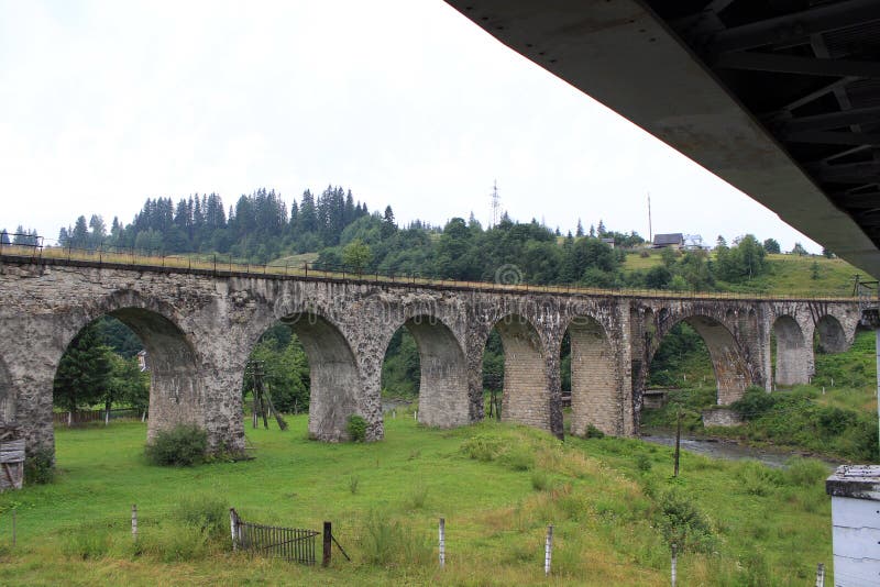 Ancient stone arch bridge stock image. Image of relaxing - 43048477
