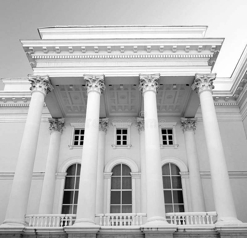 Ancient Stone Palace with Columns Stock Image - Image of cross, chapel ...