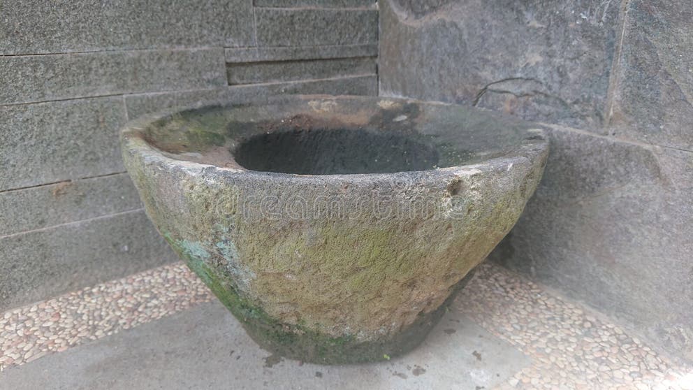 Ancient Stone Mortar for Pounding Rice Stock Photo - Image of rice ...