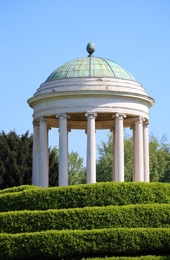 Ancient Greek Temple With Columns Still Intact Stock Photo - Image of ...