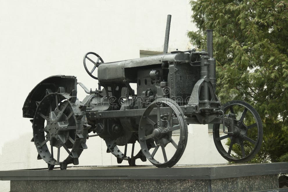 Ancient tractor stock image. Image of aged, horsepower - 88586965