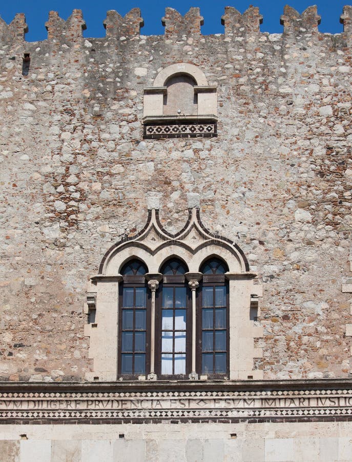 140+ Ancient roman window Free Stock Photos - StockFreeImages