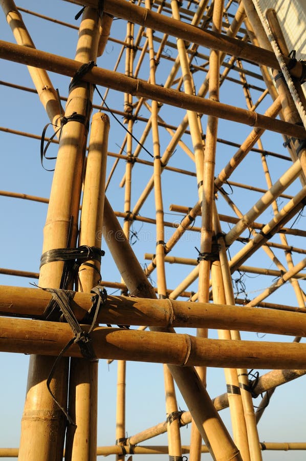 Andamio de bambú imagen de archivo. Imagen de marco, tradicional - 8088587