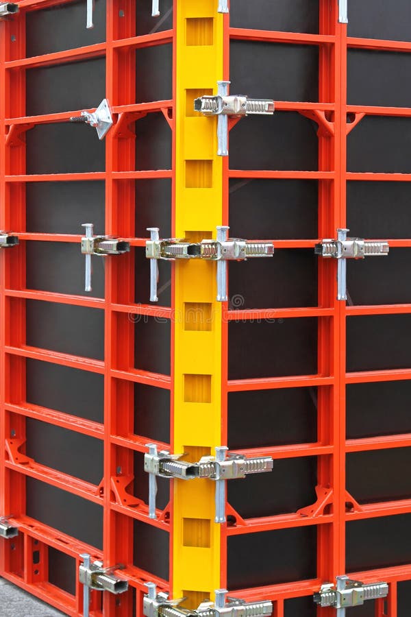 Construcción Simétrica Del Andamio Foto de archivo - Imagen de equipo ...