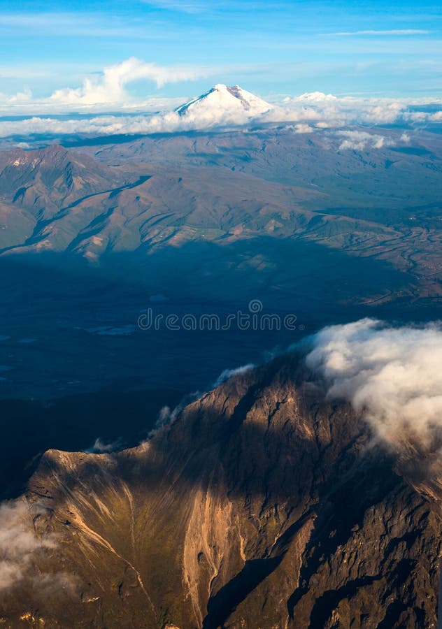 Anden. Ecuador. Vulkan Cotopaxi Stockfoto - Bild von schönheit, berg ...