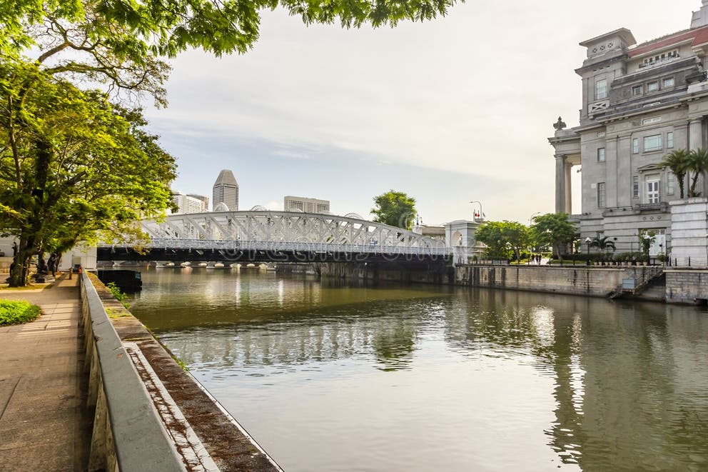 Anderson Bridge Over Singapore River Editorial Photo - Image of ...
