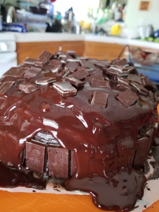 Andes Mint Chocolate Cake editorial photo. Image of cake - 117530081