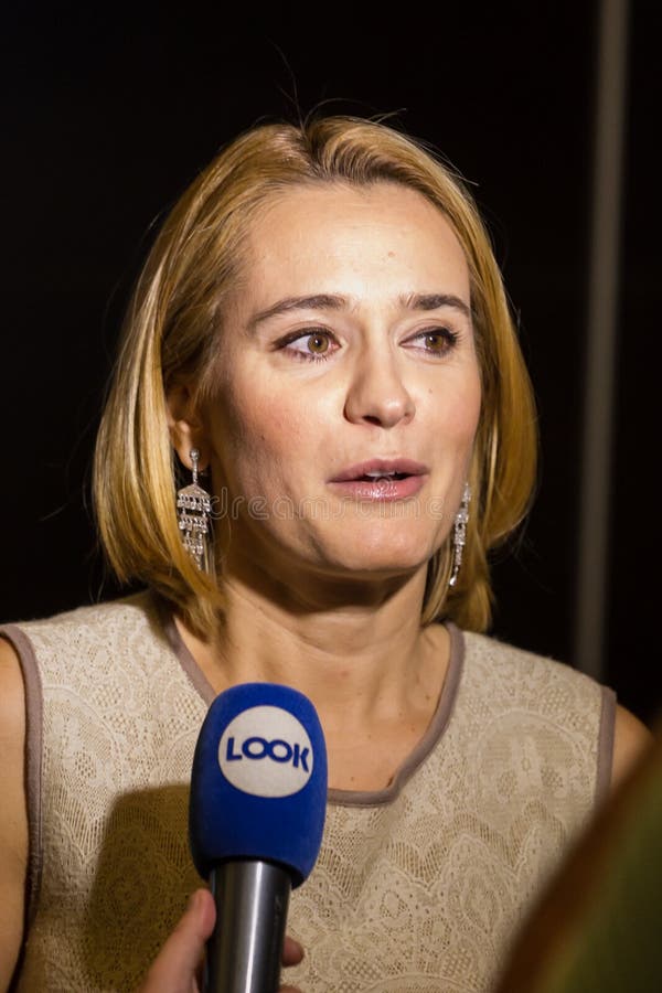 Andreea Esca redaktionelles stockbild. Bild von nachrichten - 27979019