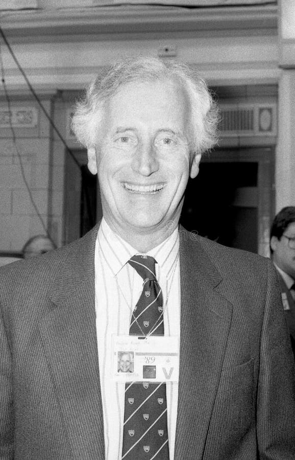 Andrew Rowe editorial photography. Image of britain, house - 13892927