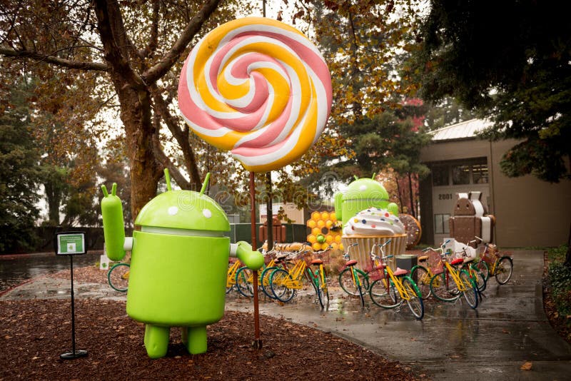 Android Figures on Google Campus Editorial Photo - Image of area ...