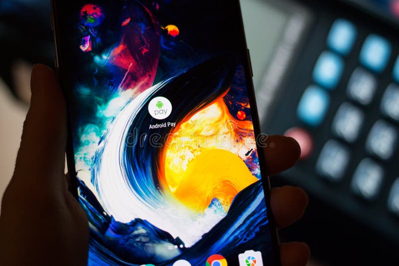 Android Pay service editorial photography. Image of editorial - 92979947