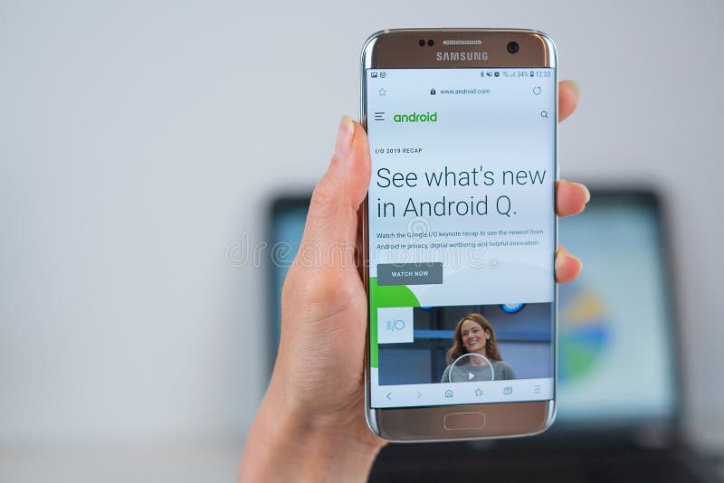 Android Web Site Opened on the Mobile Editorial Stock Photo - Image of ...