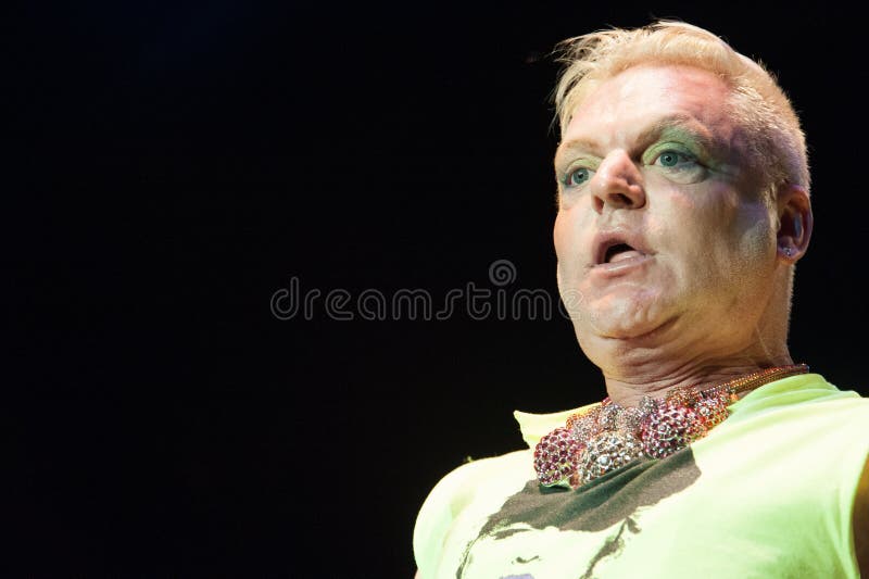 Andy Bell image stock éditorial. Image du lincoln, roche - 33286734