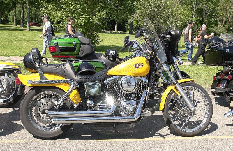 Andy Ross Ride editorial image. Image of wheel, ross - 31056820