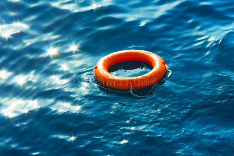 Boetta Di Salvataggio in Mare Immagine Stock - Immagine di sabbia ...