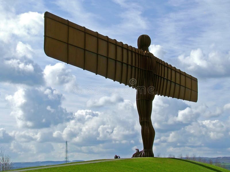 Angel of the north editorial photography. Image of northern - 12515617