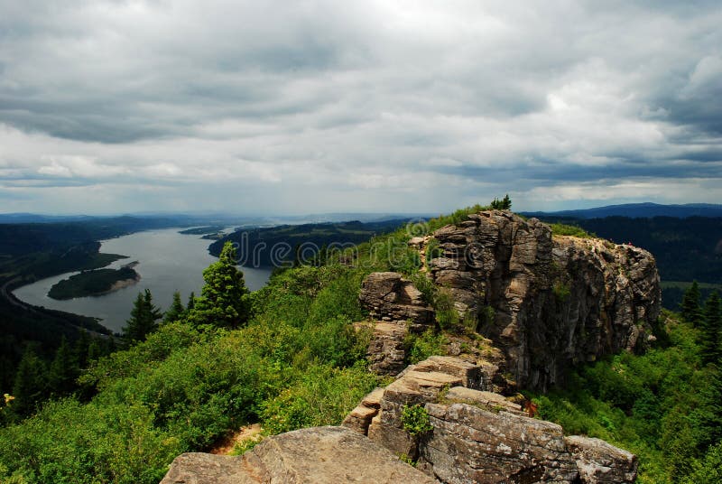 Angel s Rest Summit stock image. Image of hiking, rest - 31554895