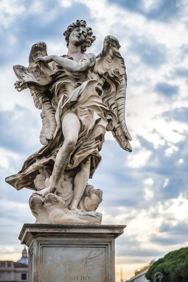 Angel statue in Rome stock image. Image of blue, religion - 42188771