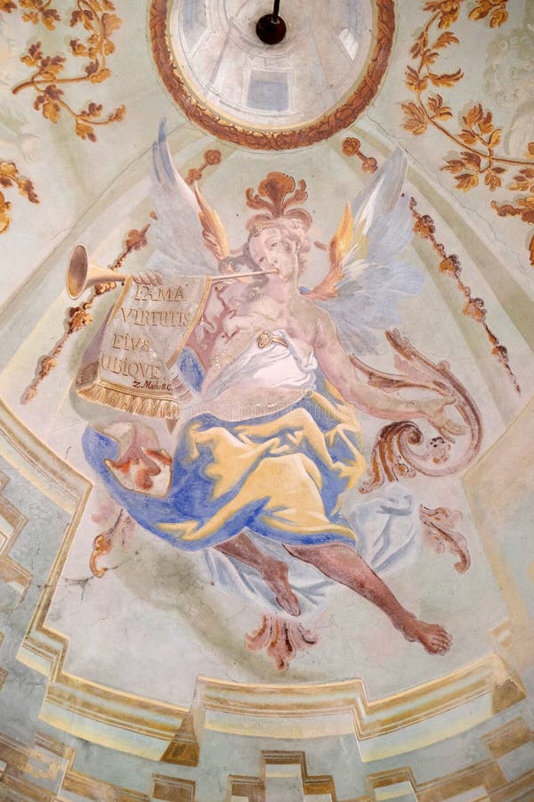 Angelo fotografia stock. Immagine di angelo, traversa - 111317760