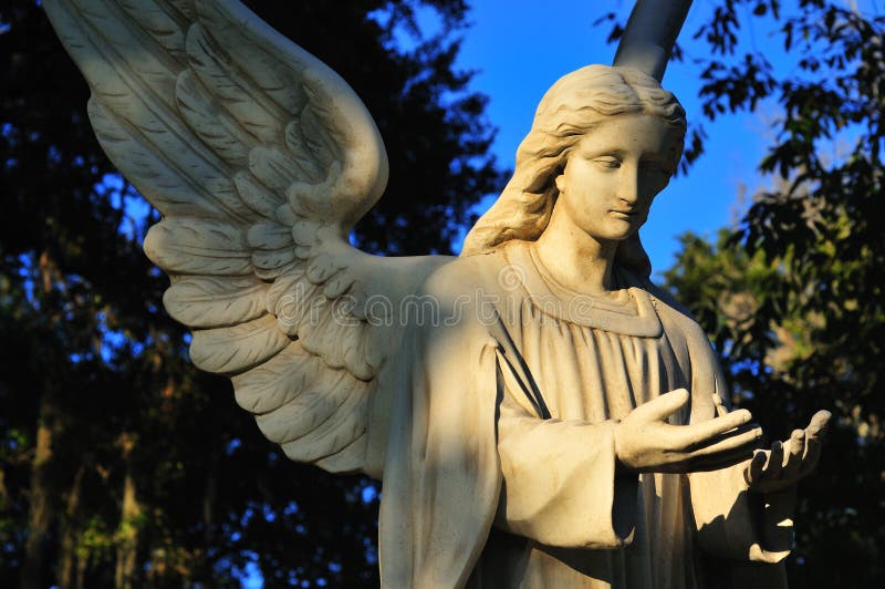 Angelo immagine stock. Immagine di mani, scultura, pacifico - 7101339