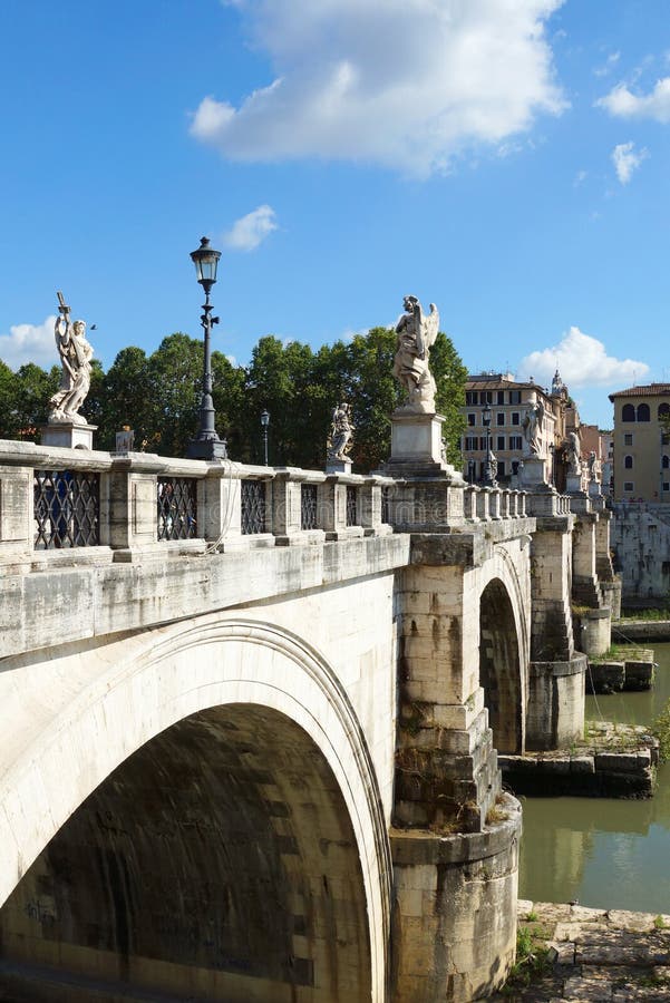 Angels Bridge Over the River Tiber in Rome, Italy Stock Photo - Image ...