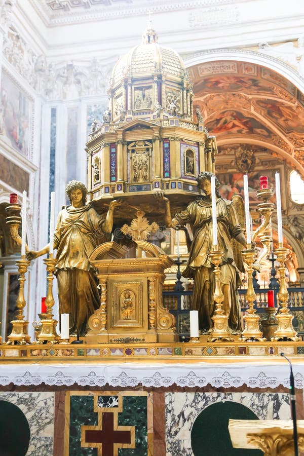 Angels Statues, Vatican editorial photography. Image of famous - 54552697