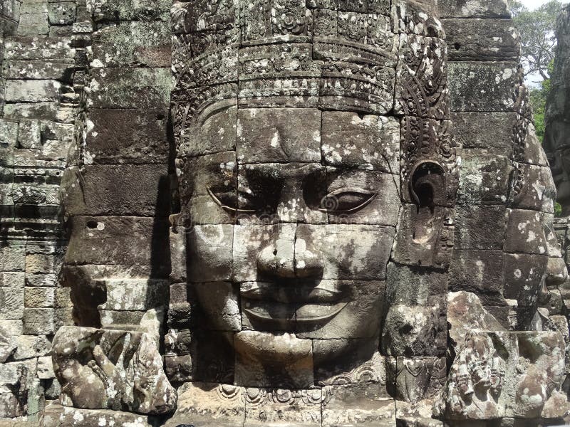 Angkor wat face stock image. Image of architecture, head - 26259705