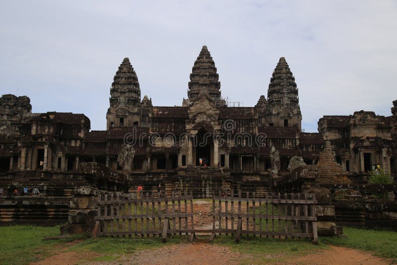 Angkor Ruins editorial photo. Image of ancient, unesco - 98583236