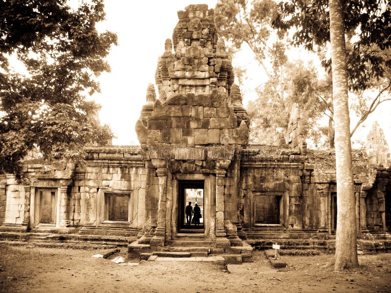 Angkor Thom temple editorial photography. Image of ancient - 53349627