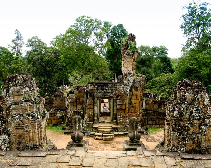 Angkor Thom temple editorial photo. Image of indoor, capital - 66010711